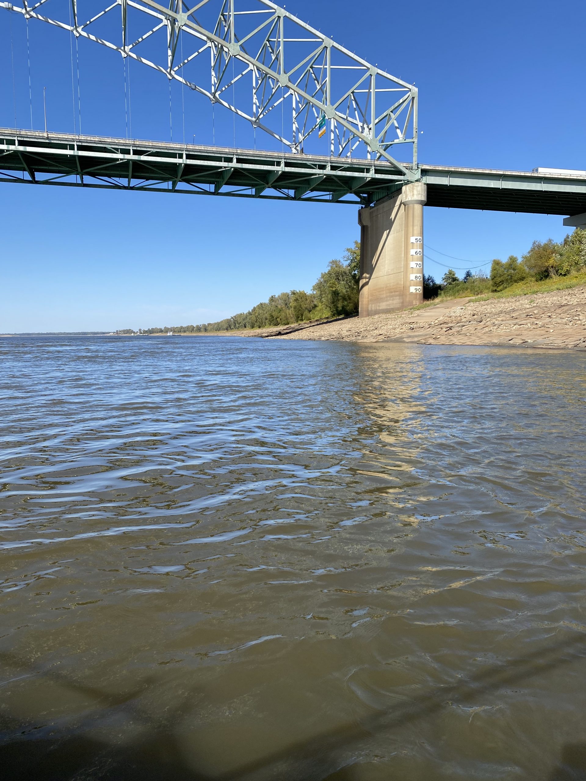 Unreal Sights of Historically Low Mississippi River | INI World Report